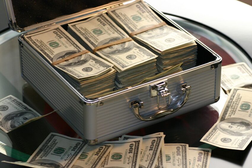 How to Find Free Money for Your Business: 4 Main Options - mstech.co
